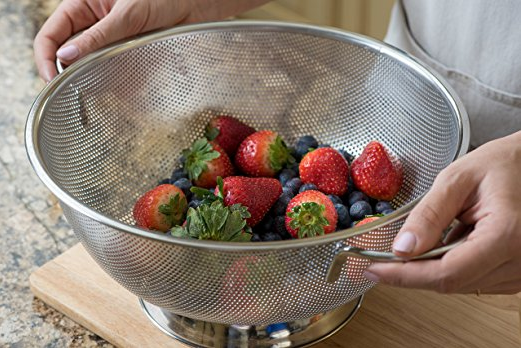 5 Best Micro Perforated Stainless Steel Colander - Simplify you ...